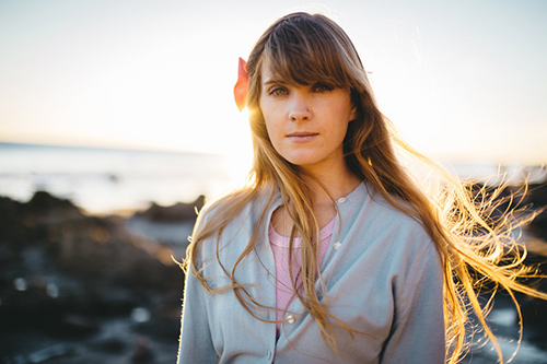 LUCY & LA MER - "Honey, Put Your Weapons Down" - Stars Are Underground