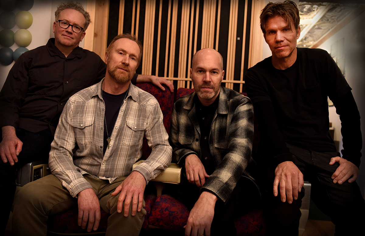 Swell : Sunshine Everyday Tour en hommage à David Freel - Stars Are ...